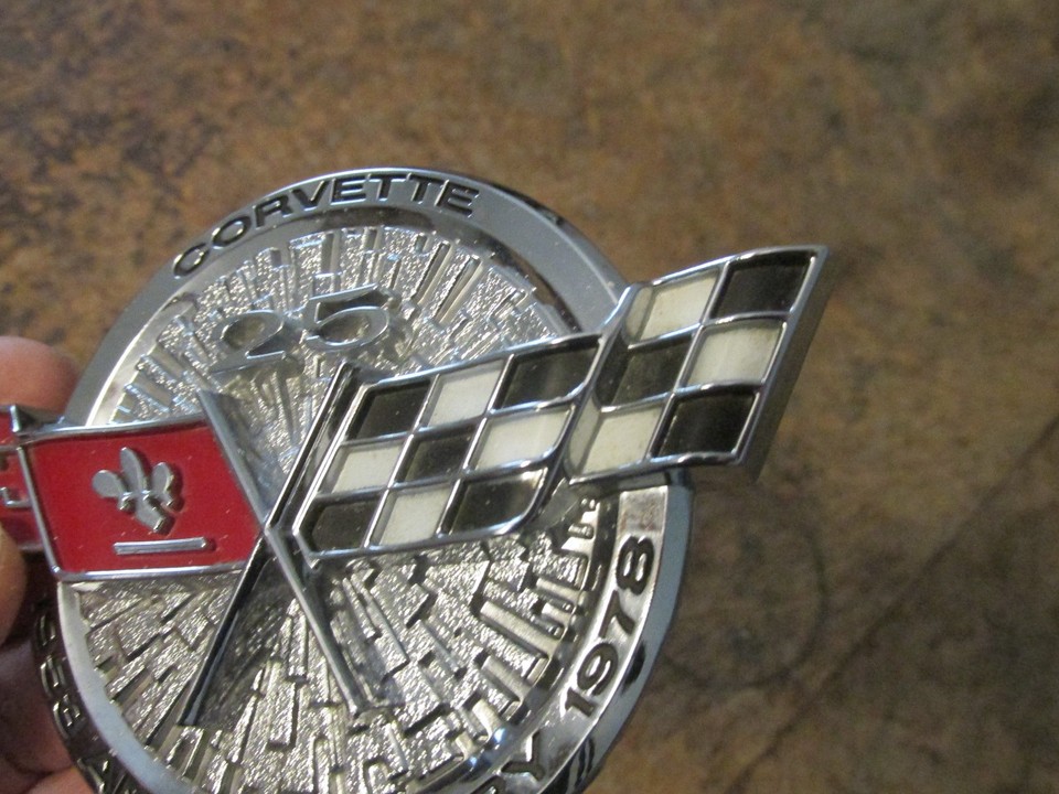 #R ORIGINAL "CORVETTE 25 ANNIVERSARY" FUEL CAP EMBLEM 1978 CHEVROLET ...