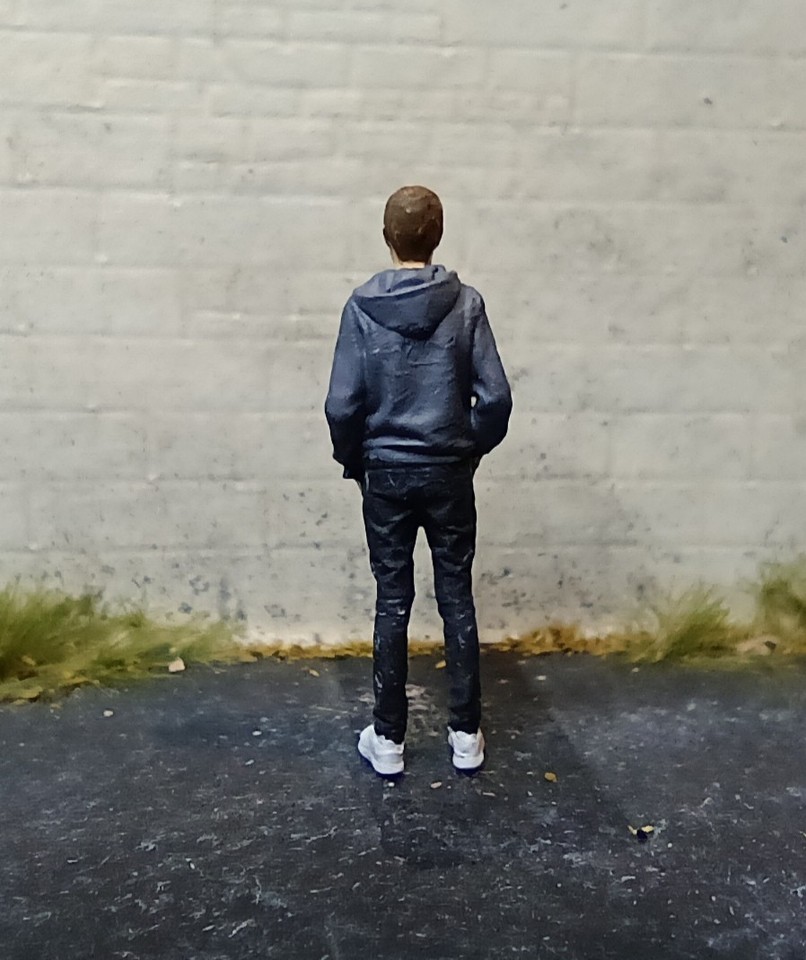 Hand painted OO gauge, 1:76 scale figure. Youth in hoodie | eBay UK