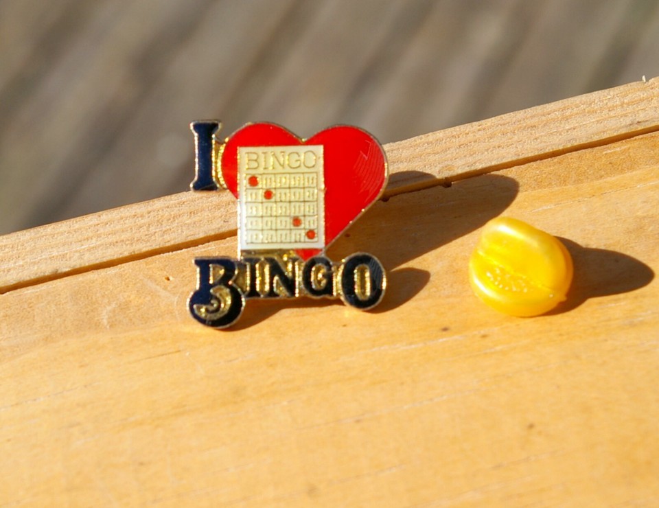 I "Heart" Bingo Love Gold Tone Metal & Enamel Lapel Pin Pinback | eBay