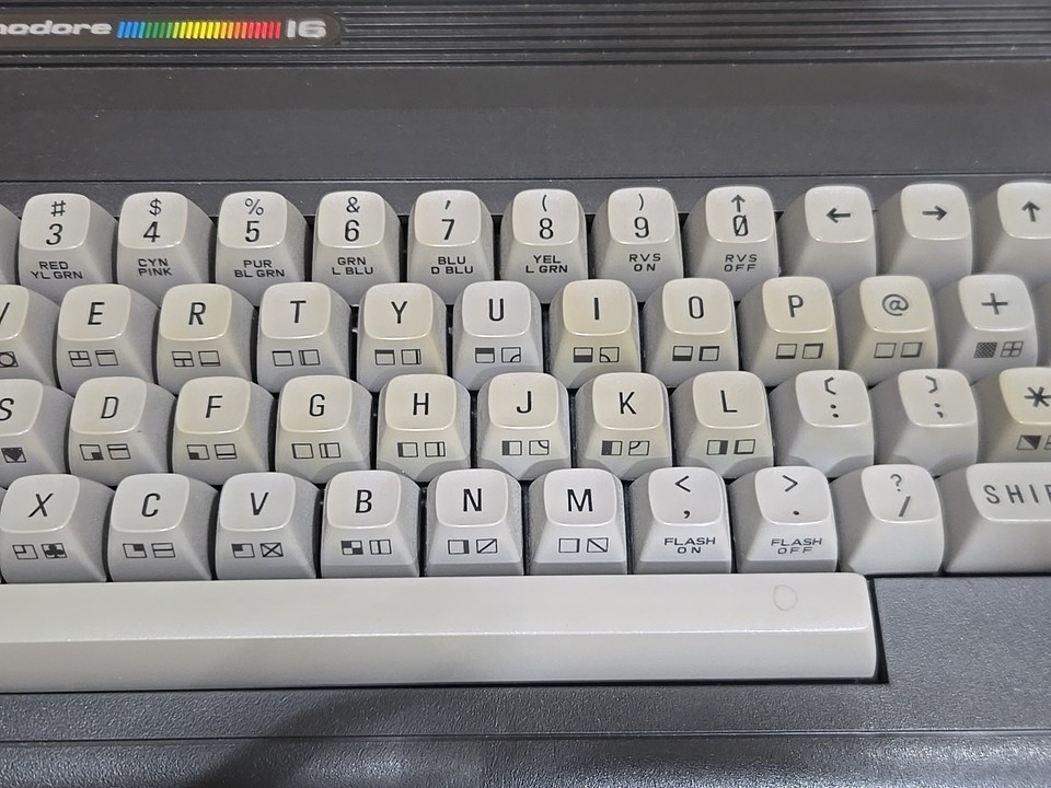 Vintage Commodore 16 8-bit Keyboard 264 Series Made In USA Untested ...
