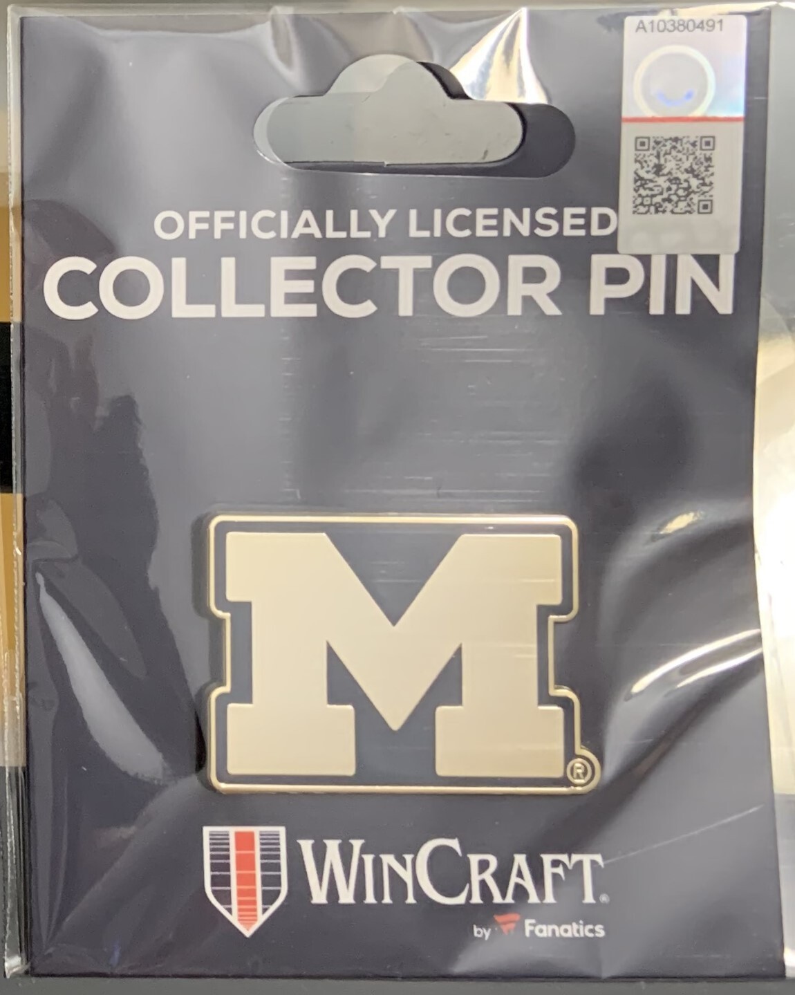 MICHIGAN WOLVERINES LOGO LAPEL COLLECTOR PIN NEW | eBay