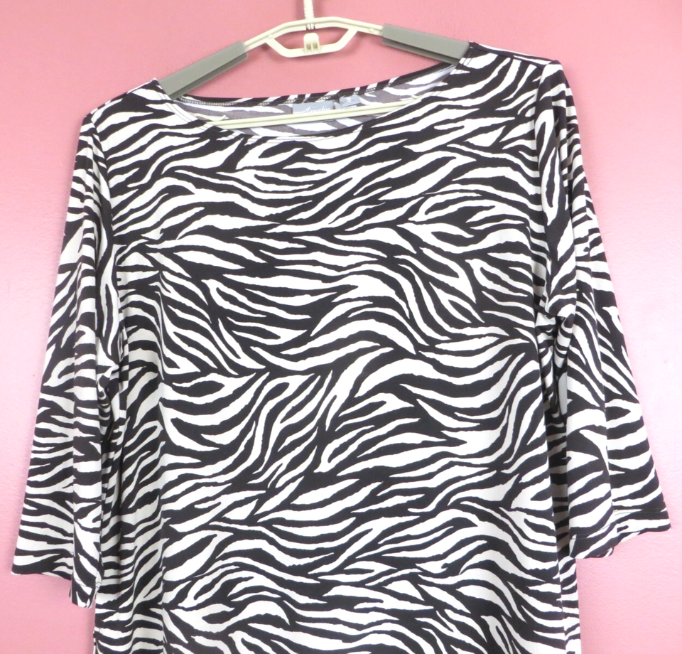 TB13252- CHICOS TRAVELERS Women's Polyester Asymmetric Top Animal Zebra ...