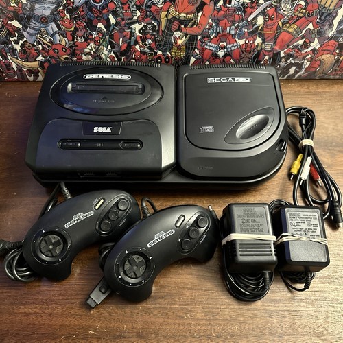 Sega Genesis / CD Model 2 Console W 2 Controllers Bundle - Tested ...