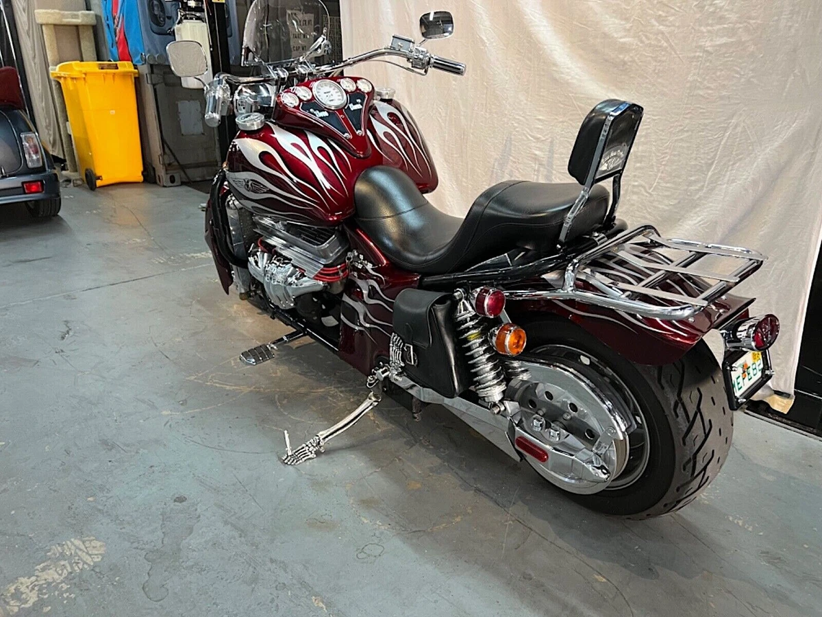 The Boss Hoss Motorcycle Rocks a V-8 Engine
