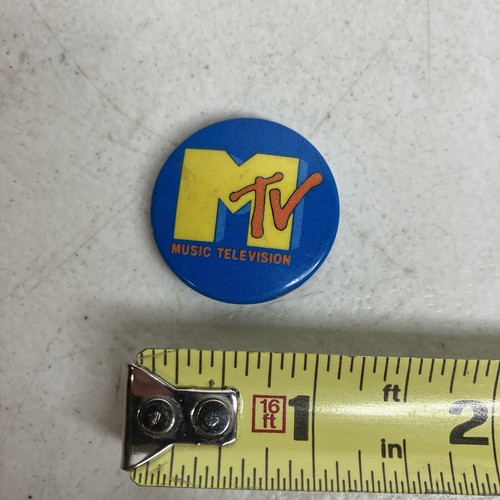 RARE Vintage 1980s MTV promo button pin logo badge blue yellow orange N ...