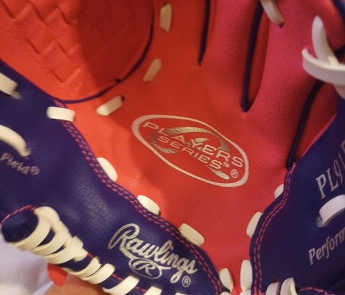 Rawlings Players Series 9" Youth Baseball Glove Right Hand Throw Pink ...
