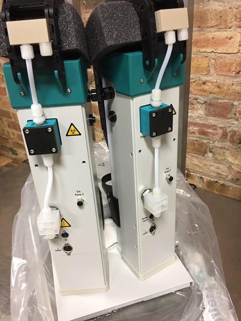 METROHM 814 USB SAMPLE PROCESSOR (2T/2P) 2.814.0110 & 24 SLOT TRAY 6. ...