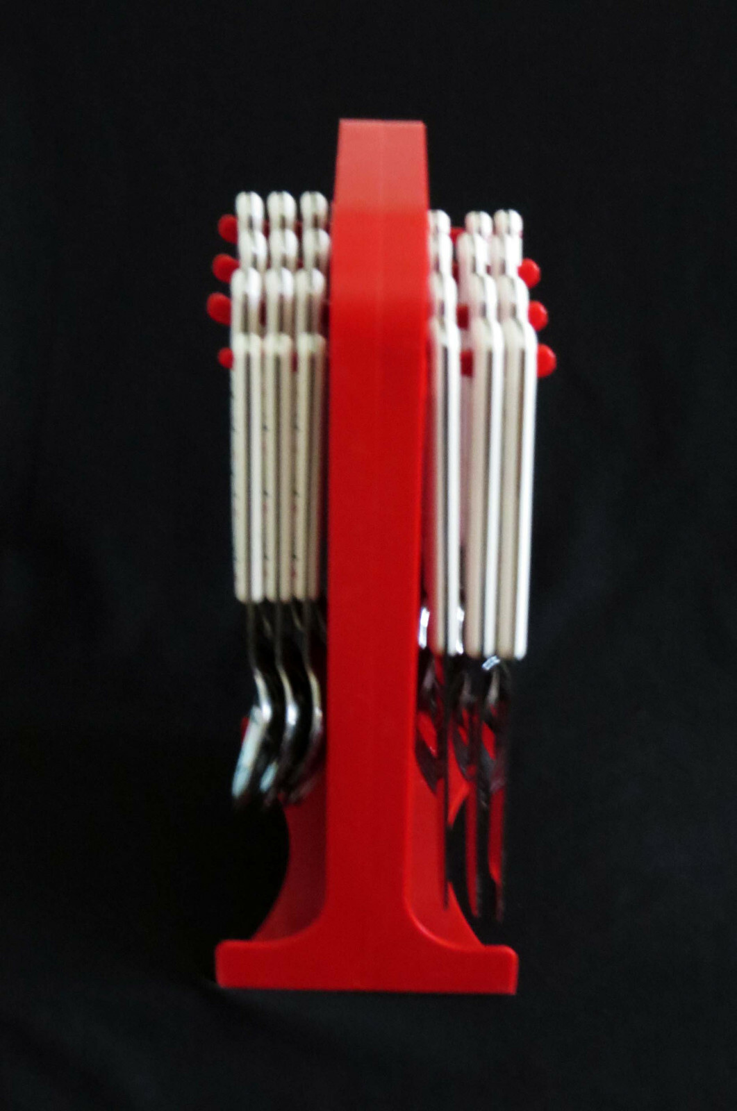 Oneida Holiday Colormates Stainless Flatware 24 Pieces & Tote Caddy ...