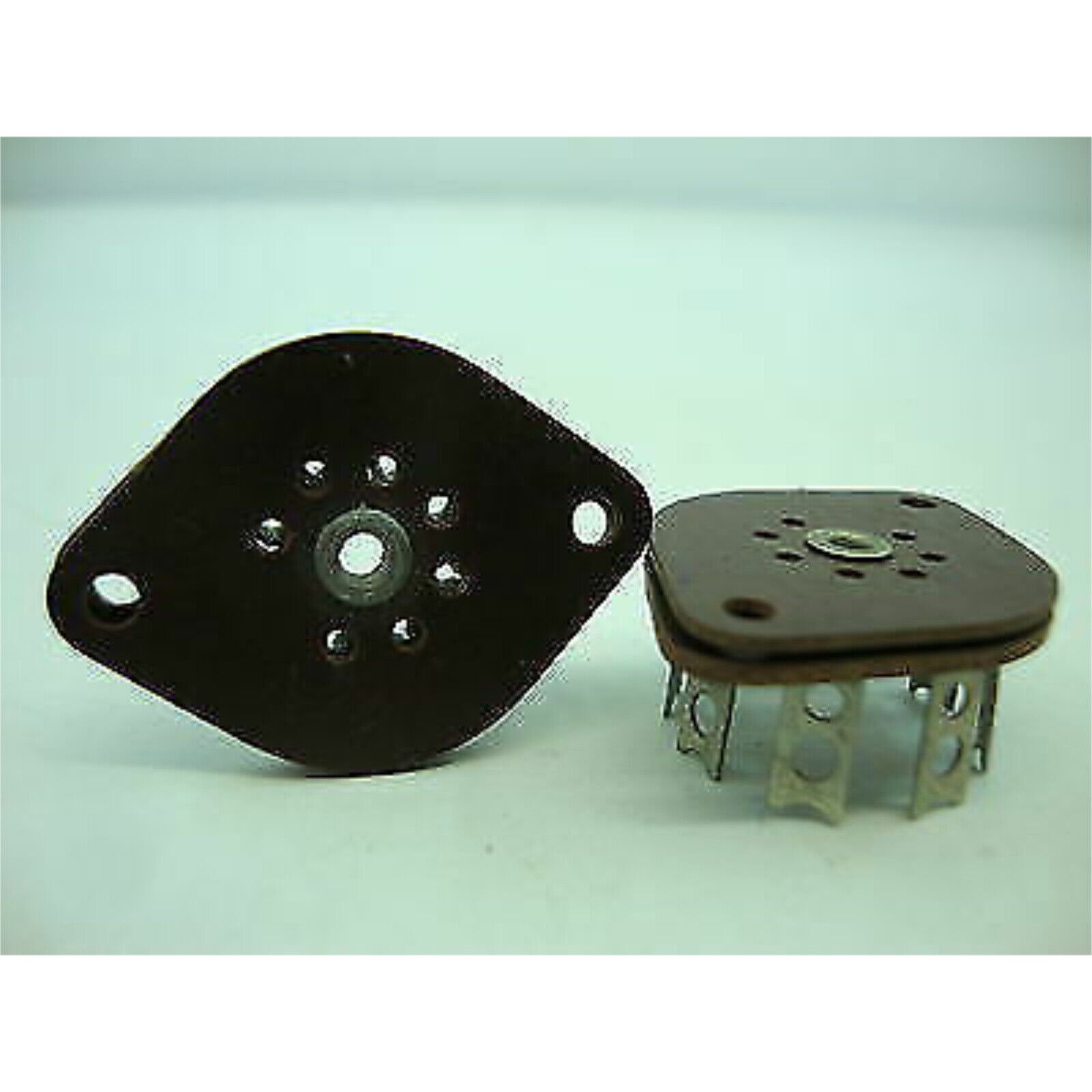 1 X 7 PIN MINIATURE TUBE SOCKET. BAKELITE SOCKET. ZOCALO 7 MINIATURE ...