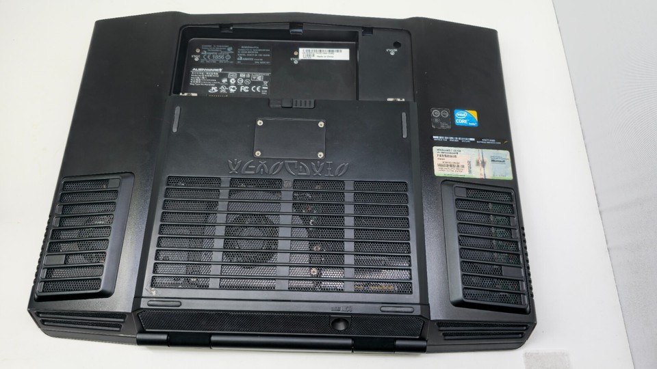 Alienware M17x R2 Laptop i7-720QM 1.60GHz, 8GB RAM, 160GB SSD, Radeon ...