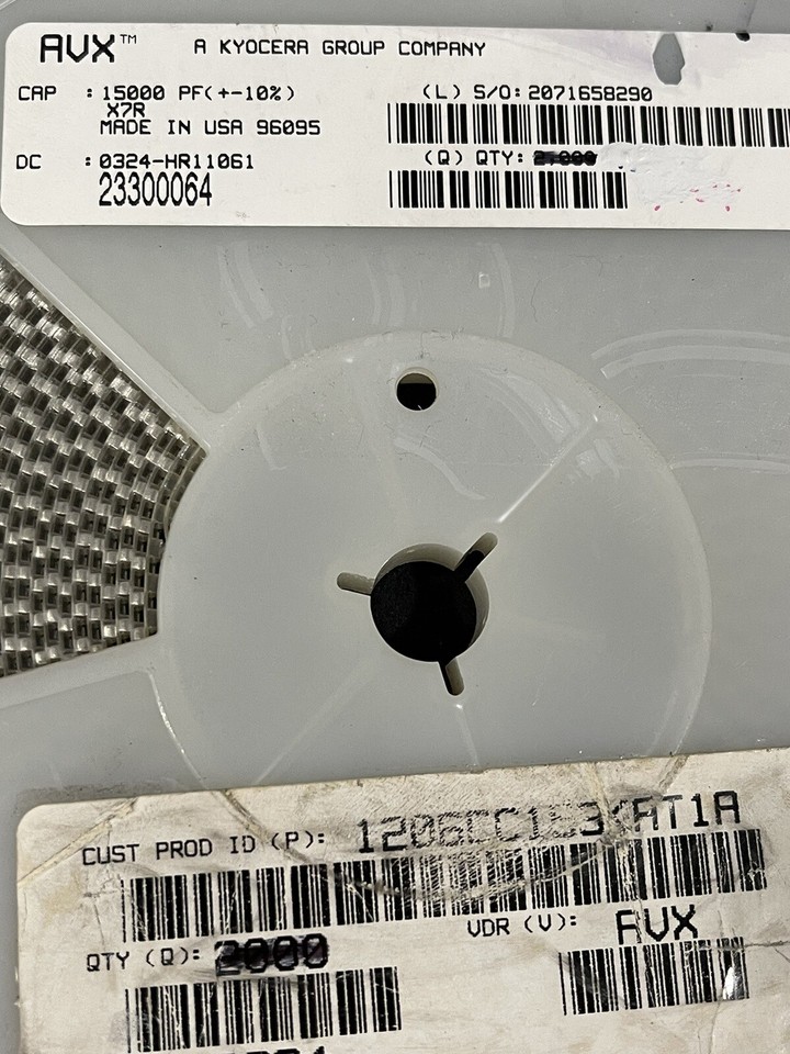 1206CC153KAT1A .015uF 600/630V X7R 1206 MLCC CAPACITOR AVX CORP (LOT OF ...