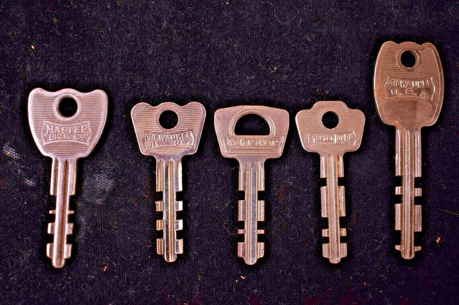 Lot of 5 (Five) Vintage Master Lock Co. Keys Milwaukee | eBay