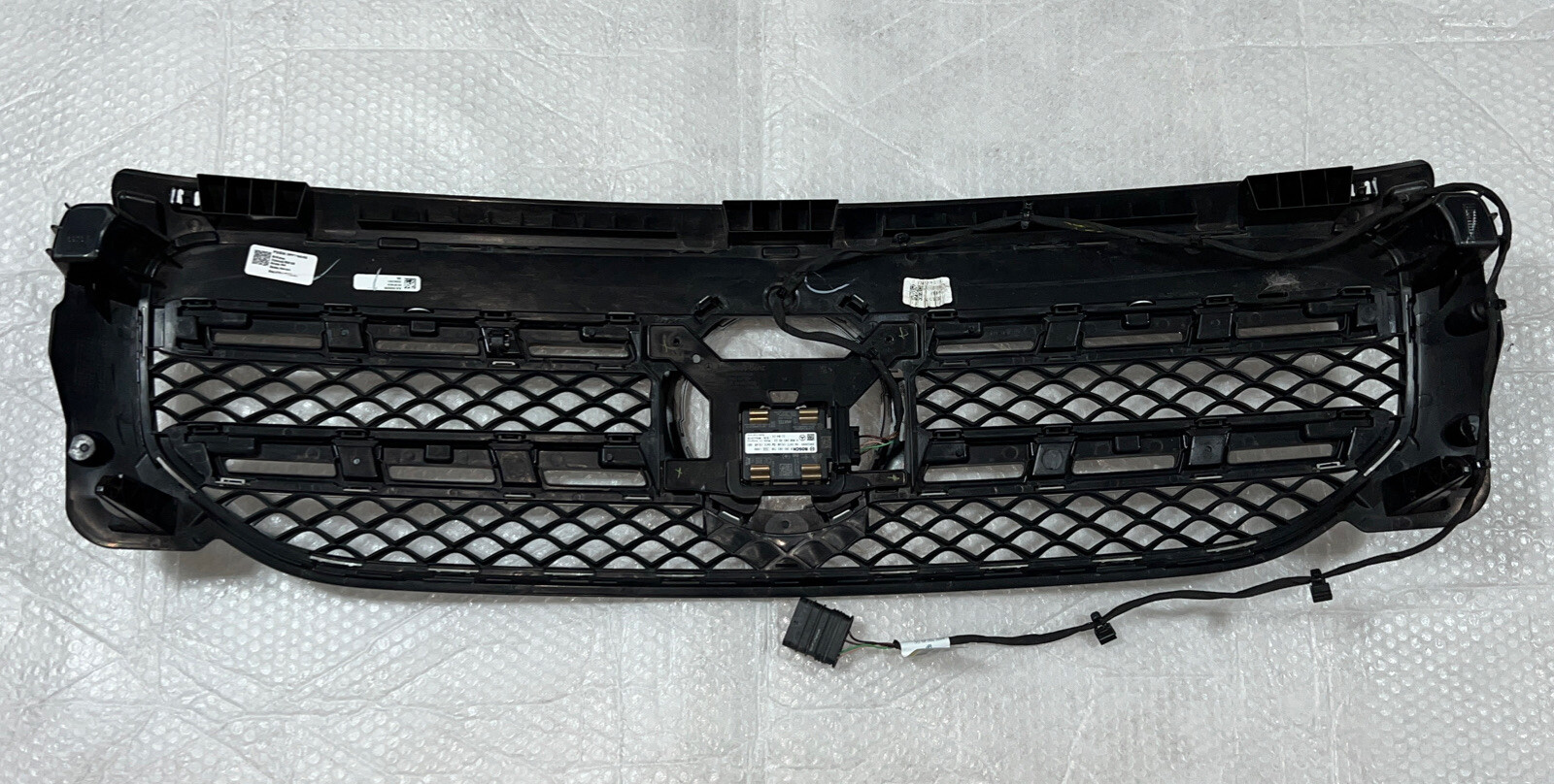 2020-21 Mercedes Benz GLB250 X247 Front Upper Grille W/ Radar OEM ...