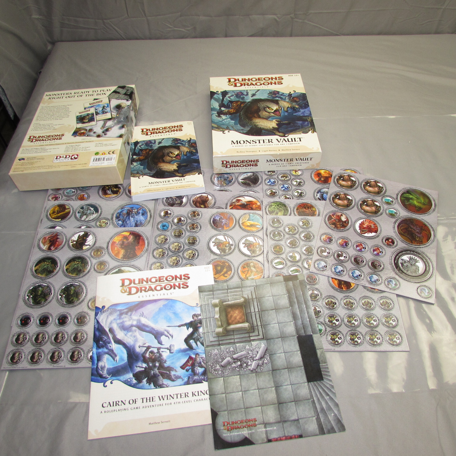 Dungeons & Dragons 4e Essentials Monster Vault Box Set Book Adventure ...