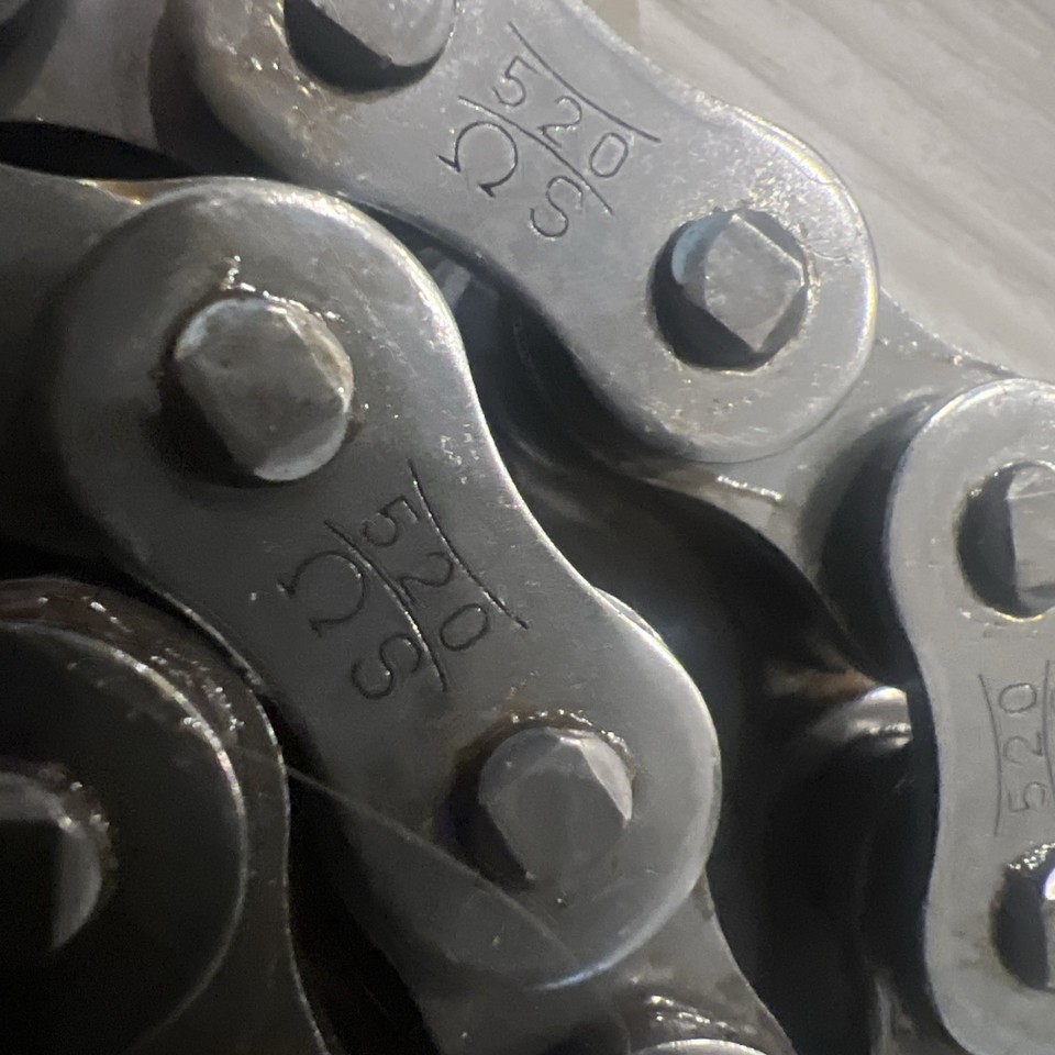 Open Box Tsubaki Omega Motorcycle Chain 520 O-Ring 120 Links w Master ...