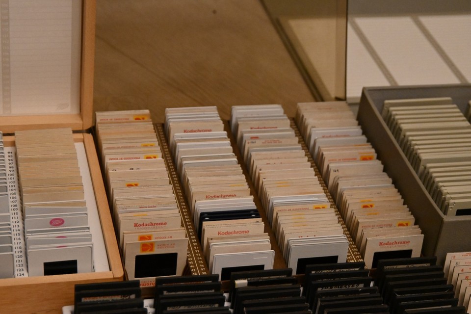 slide photos job lot / bundle , massive amount of slides in this one ...