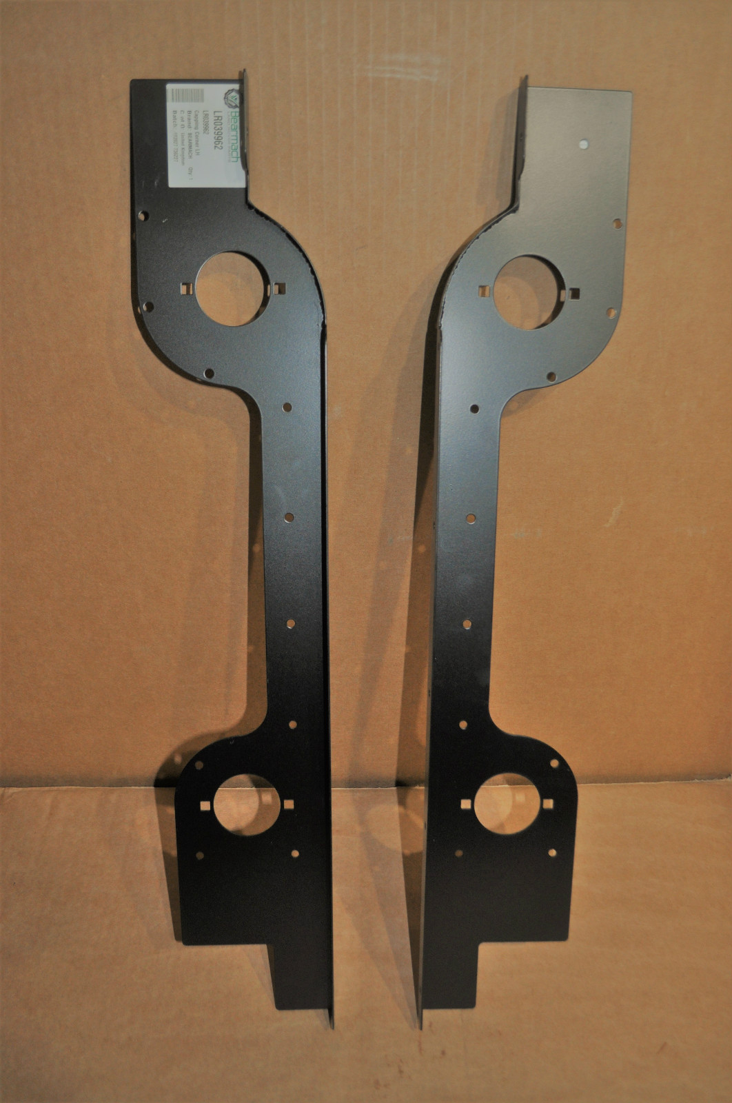 Rear Quarter Cappings LH & RH to fit Land Rover Defender - LR039962 ...