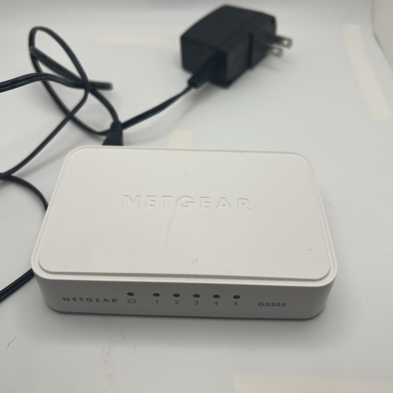 NETGEAR 5 Port Gigabit Ethernet Switch (GS205) | eBay