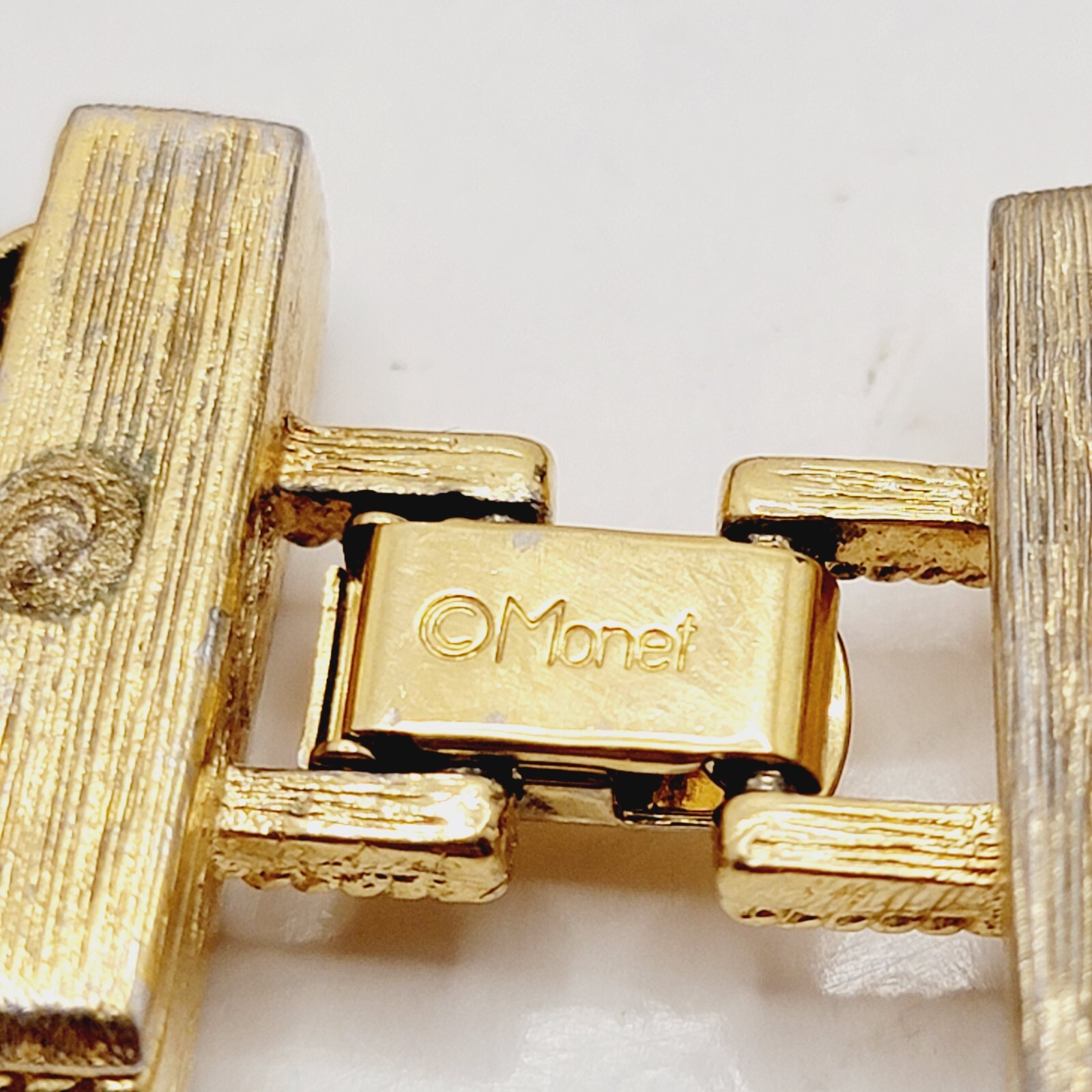 Vintage Signed Monet Textured Chain Mail Link Necklac… - Gem