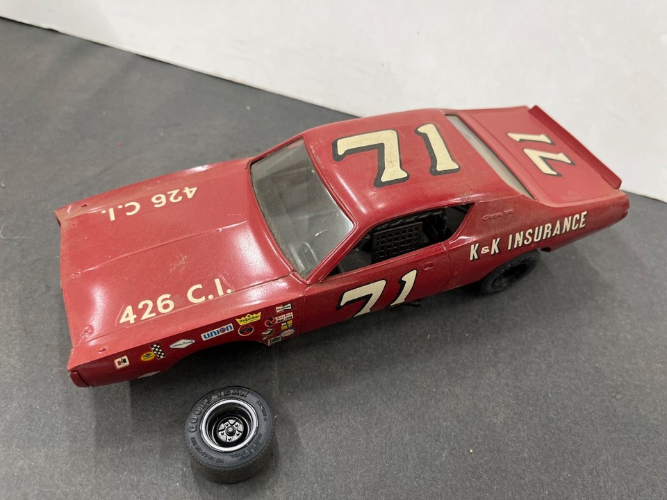 C15 mpc 1971 Dodge Charger Bobby Isaac vintage built model 1/25 McM | eBay