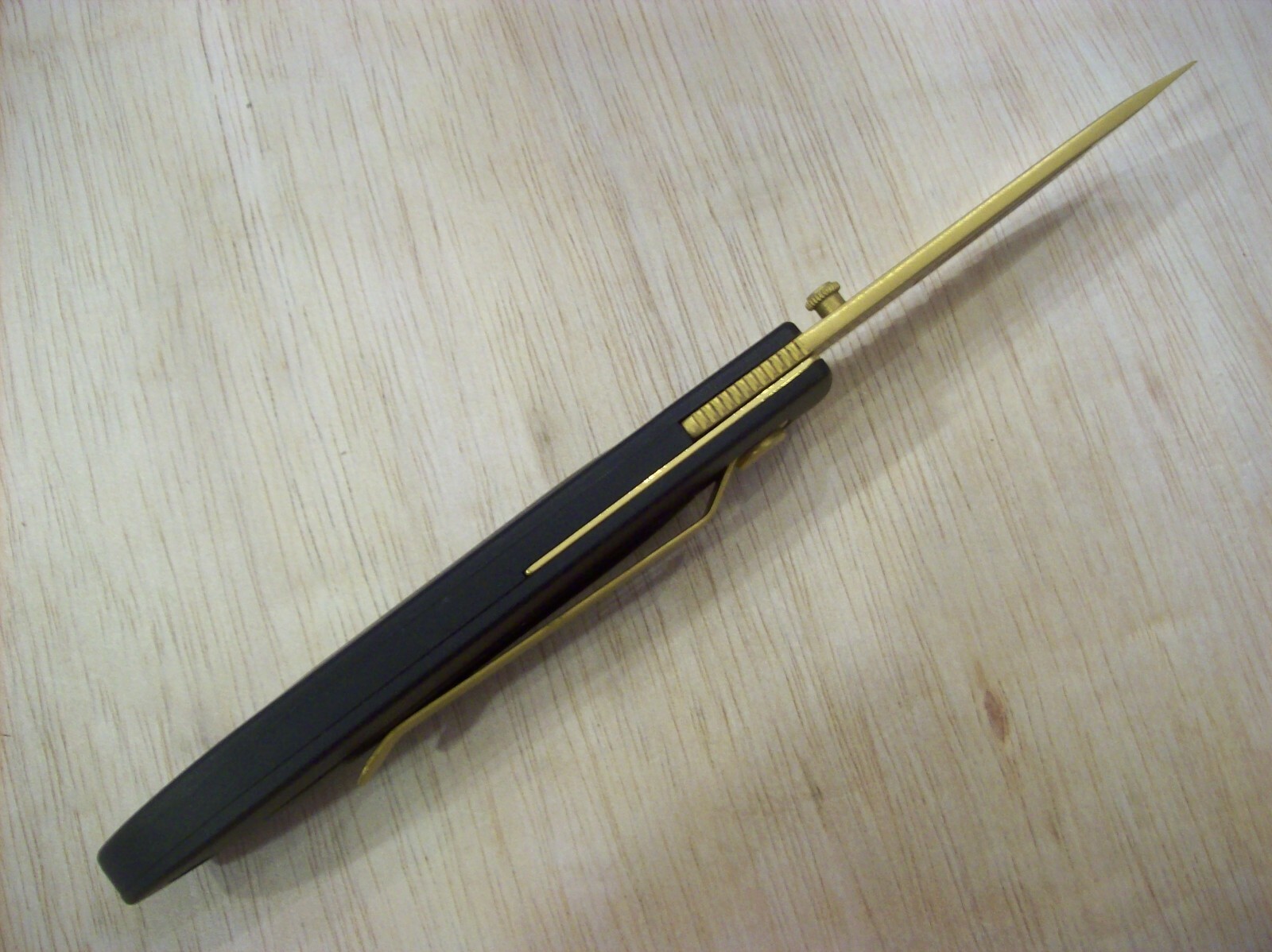 LIMITED EDITION BUCK KNIFE 180 CROSSLOCK / GOLD BUCKCOTE BUDWEISER ...
