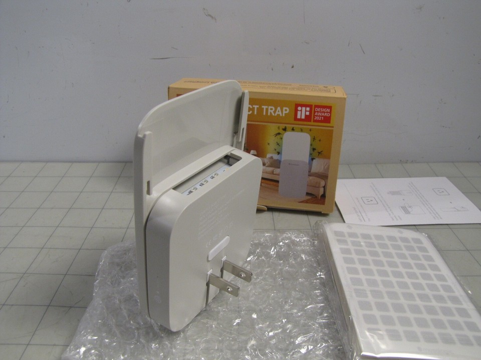 Mosalogic Plug-In UVA Flying Insect Trap Starter Fly Mosquito Fruit ...