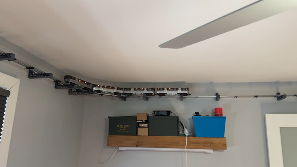 O Scale Wall Mount Room Kit for Lionel & Other Train Track (O Gauge) | eBay