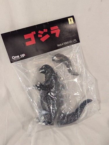One up. Godzilla 1964 Mosgoji Mothra Larva Wonder Festival 2025 Winter WF Sofubi | eBay