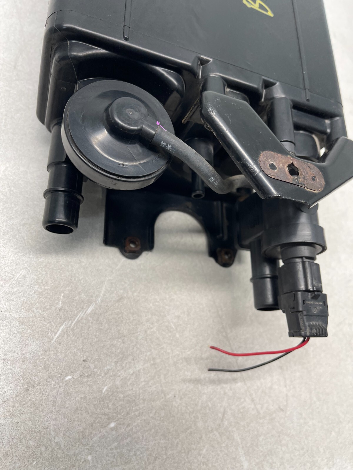 2005 HIGHLANDR Canister Gas Evap Charcoal Engine Vapor Emission Tank ...