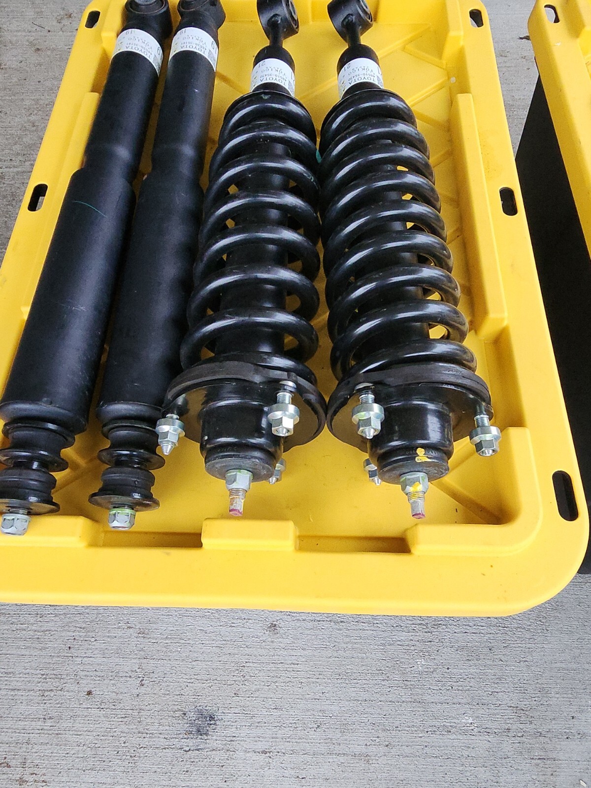 🛻Toyota 4Runner OEM Factory Tokico Suspension shocks Struts NEW TAKE ...