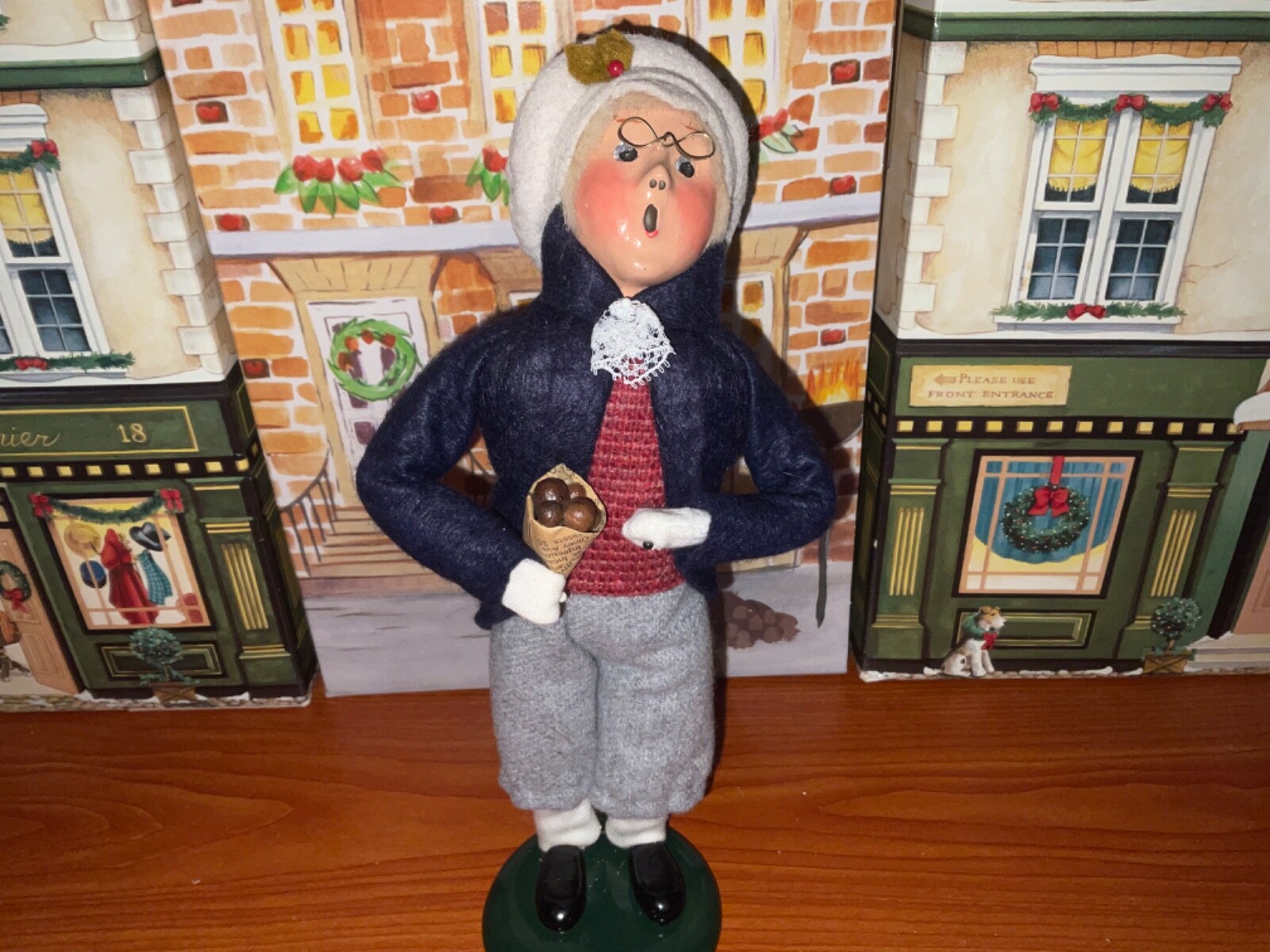 BYERS CHOICE CAROLERS Victorian Boy with Chestnuts 1994 9” L.E. 66/100 ...