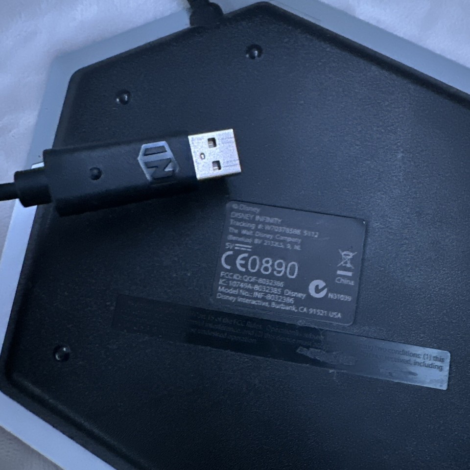 Disney Infinity USB Portal Base Pad Xbox 360 INF-8032385 | eBay