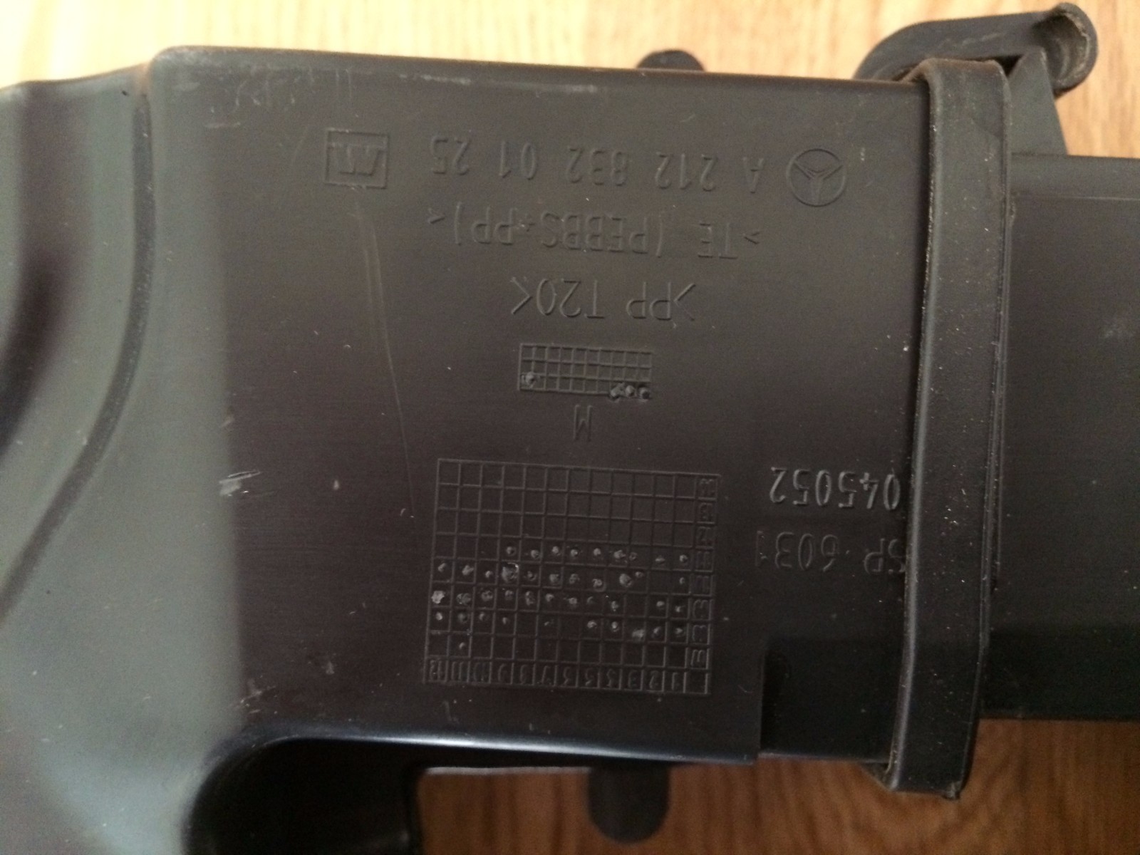 Mercedes E350 W212 AIR DUCT SHELL CASING AT FIREWALL A2128300144 | eBay