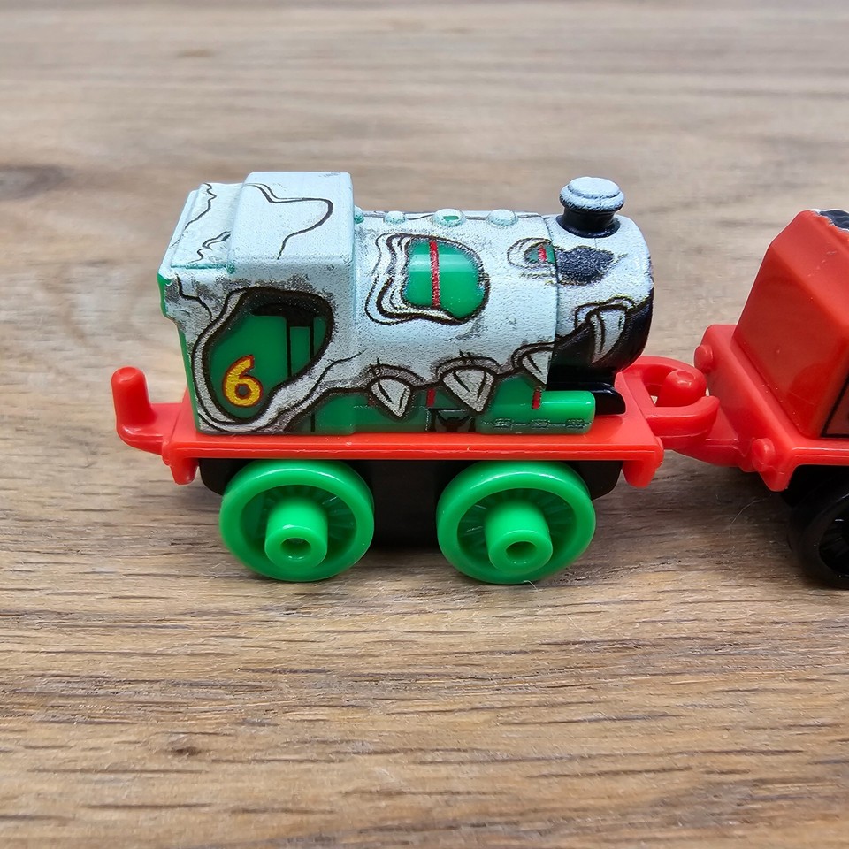 Thomas & Friends Minis Train Lot of 3 Dinosaur James Percy Stephen 2014 ...