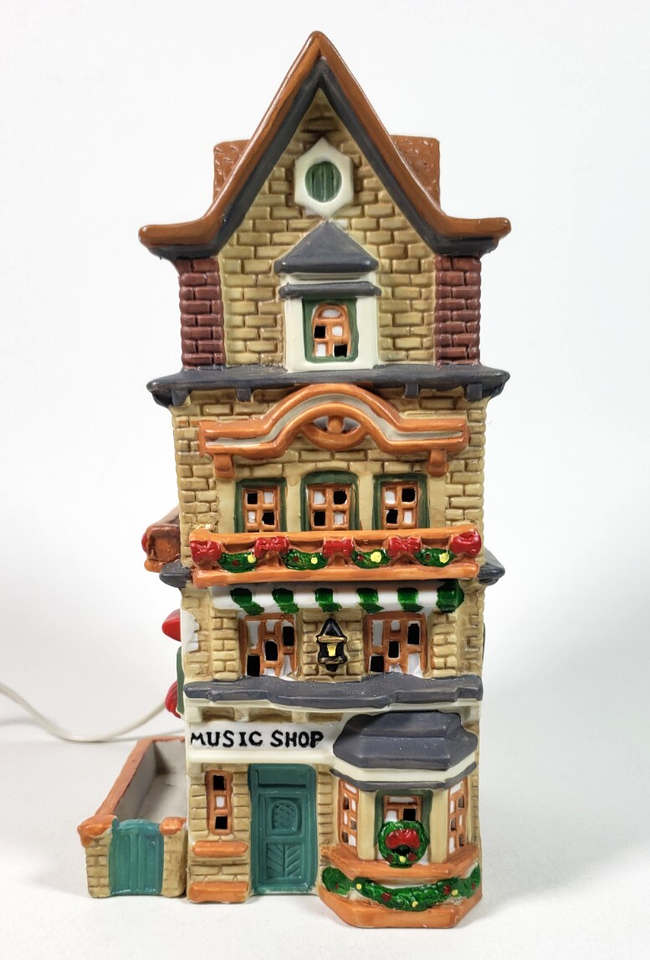 Dickens Collectables Town Series Music Shop Lighted House in Original ...