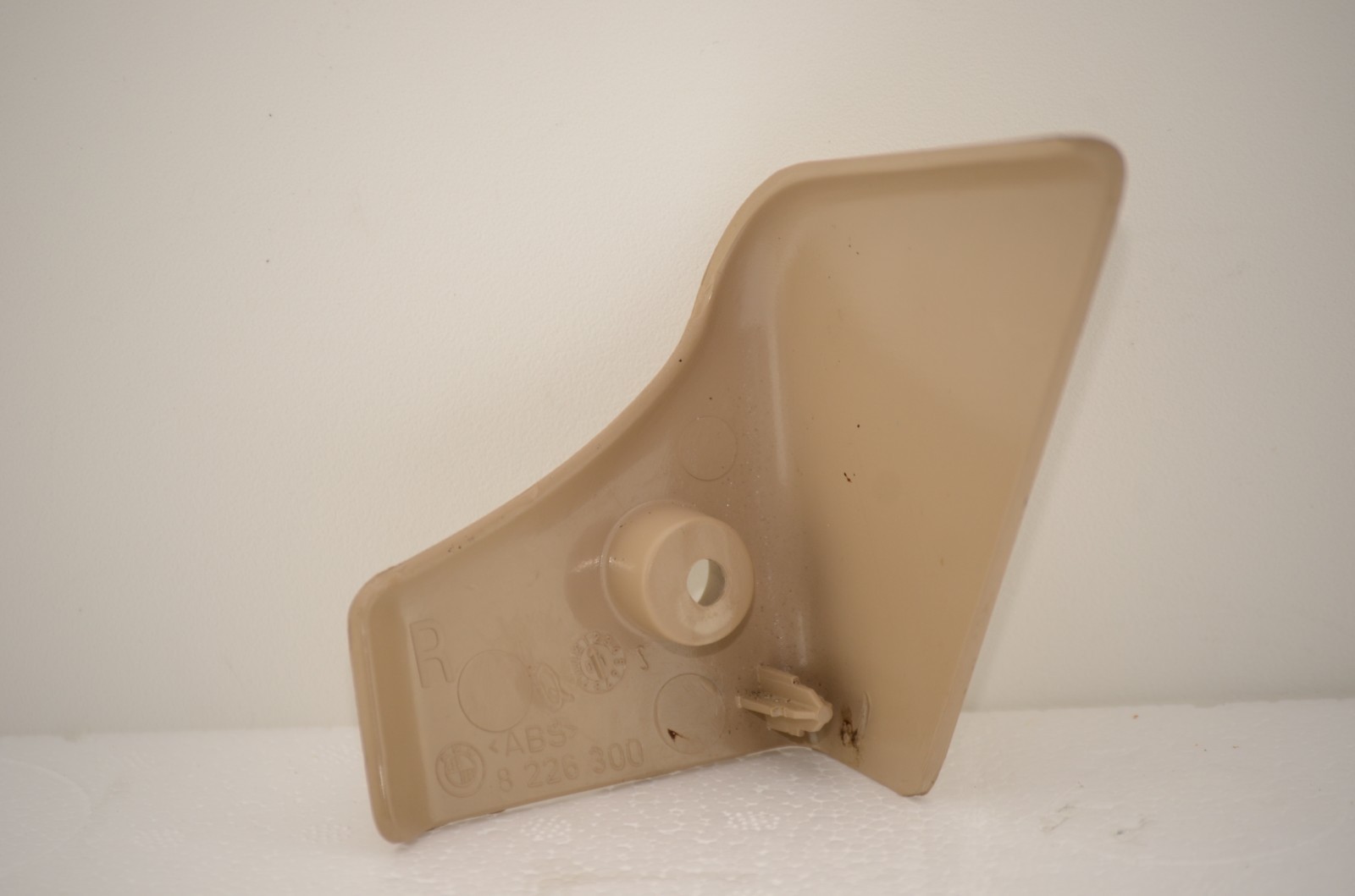 2000-2006 BMW E53 X5 Front Right Seat Inner Trim (TAN / BEIGE) PN ...