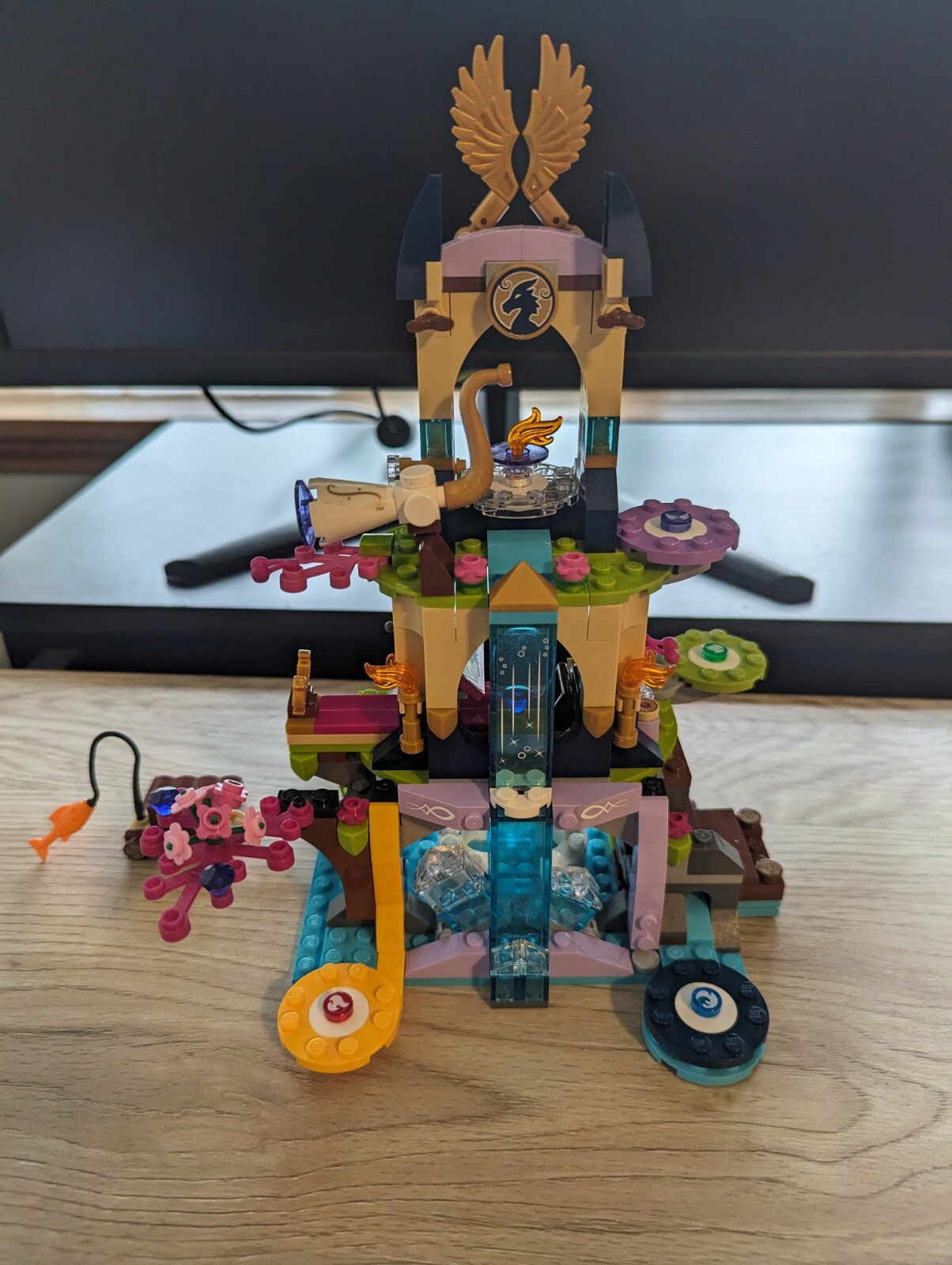 Complete main building only Lego Elves set 41178 The Dragon Sanctuary ...