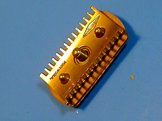 TWO ANTIQUE / VINTAGE GILLETTE BRASS SAFETY RAZOR HEADS IN BOX~WITH BAD ...