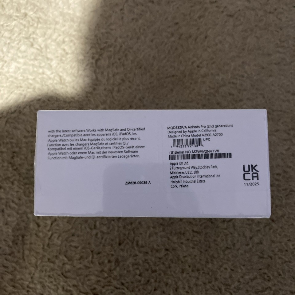 Apple AirPods Pro 2nd Generation with Charging Case - White ...