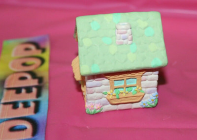 Hallmark Cottage Prop Keepsakes Miniature Vintage House Figurine 1994 ...