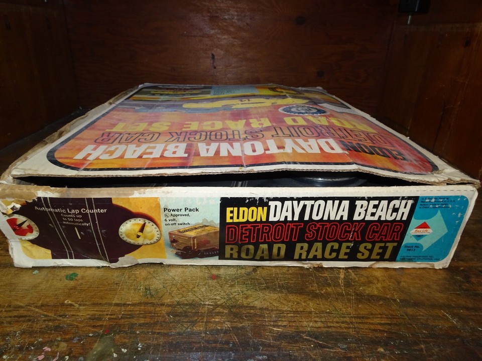 1963 ELDON DAYTONA BEACH RACING SET 1/32 SLOT CAR SET CARS 26 PC TRACK ...