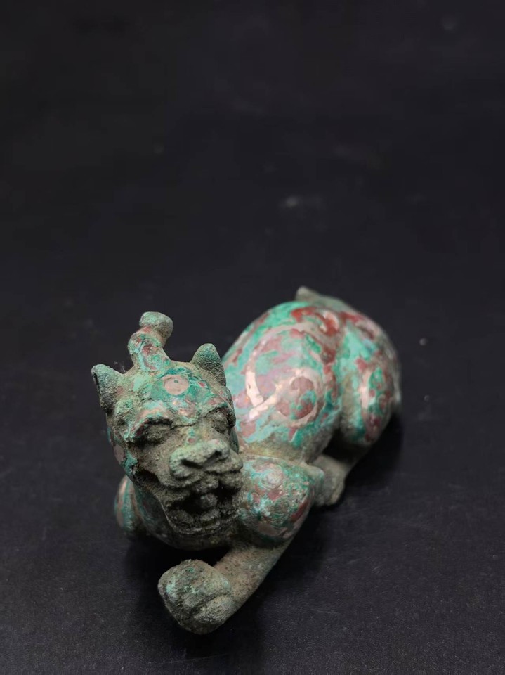 China bronze silver inlaid statue beast pattern dynasty bronze statue ...