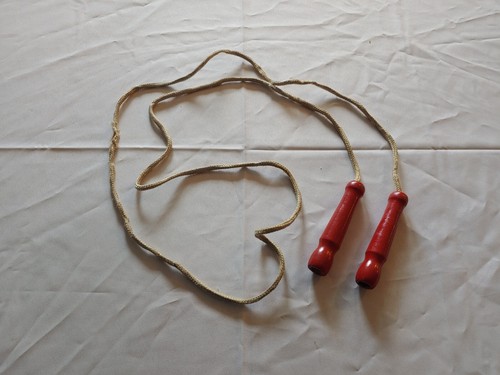 Vintage Wooden Handle Jump Rope Red Handles White Braided Rope | eBay