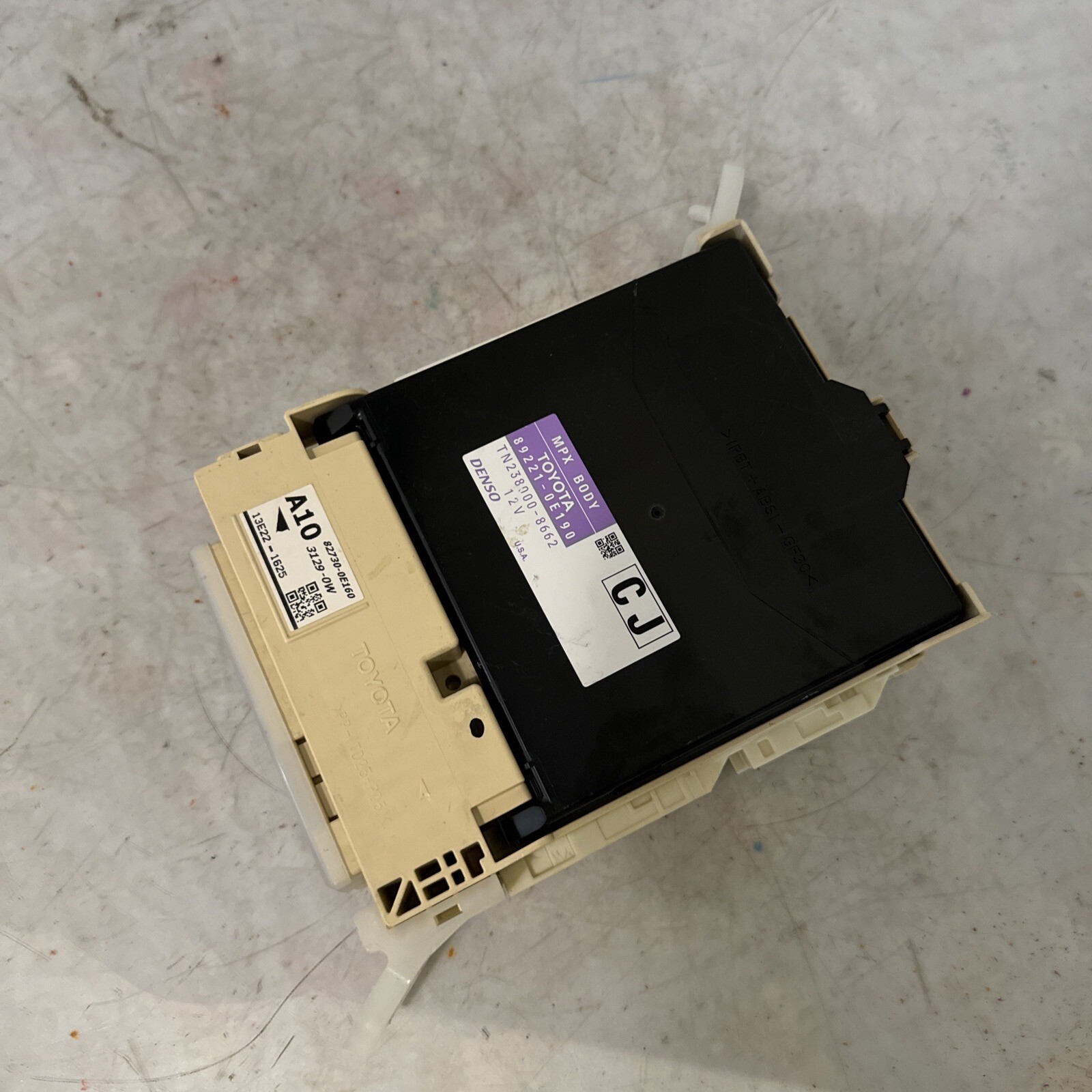 2013 LEXUS RX350 MULTIPLEX NETWORK BODY CONTROL MODULE OEM 89221-0E190 ...
