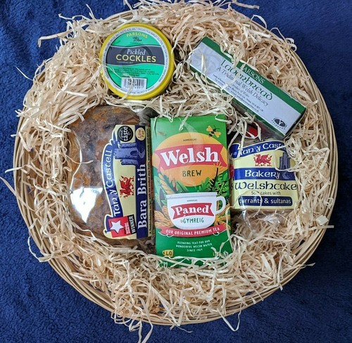 Welsh Cwtch Basket With Full Size Bara Brith Welsh Cakes Laverbread ...