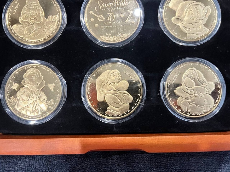 Disney Snow White 70th Anniversary 24Kt Gold Overlay Coin Set Limited ...