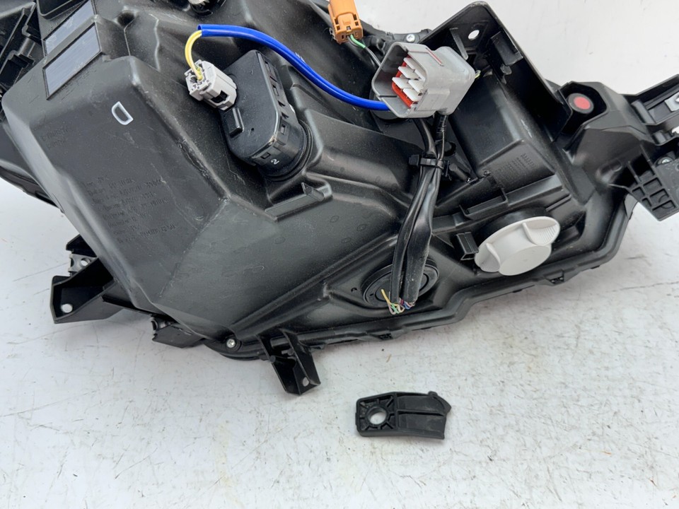 2022 2023 TOYOTA GR86 HEADLIGHT LEFT SIDE LED W/ ADAPTIVE OEM | eBay