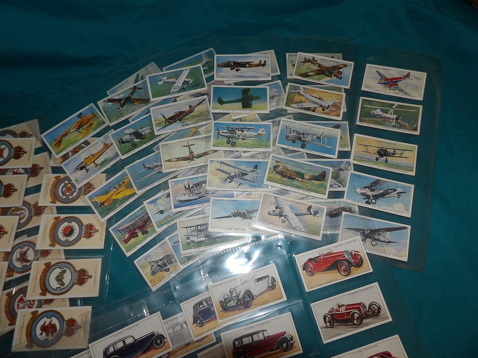 JOB LOT 3 SETS JOHN PLAYER CIGARETTE CARDS MOTOR CARS- RAF BADGES ...