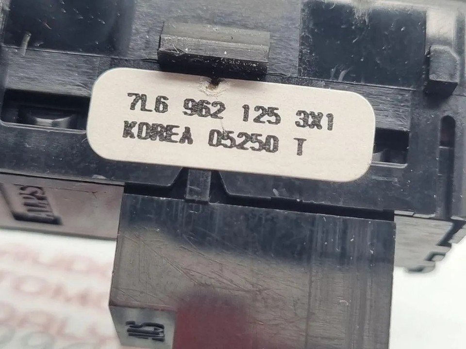 VW TOUAREG 7LA, 7L6, 7L7 Central Locking Switch 7L6962125 3.00 Diesel ...