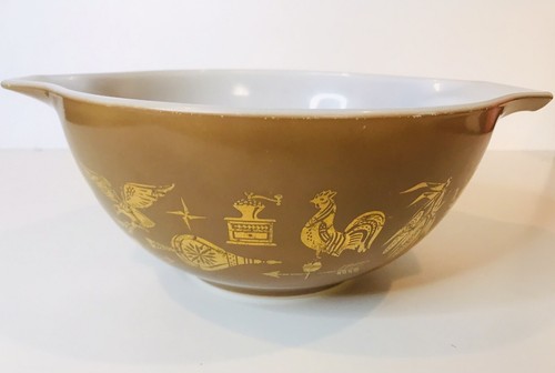 Pyrex / Early American Cinderella / Gold Chicken / Mixing Bowl #442 / 1 ...
